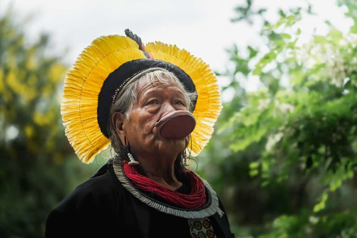 Raoni Metuktire - Fondation Yves Rocher -110207